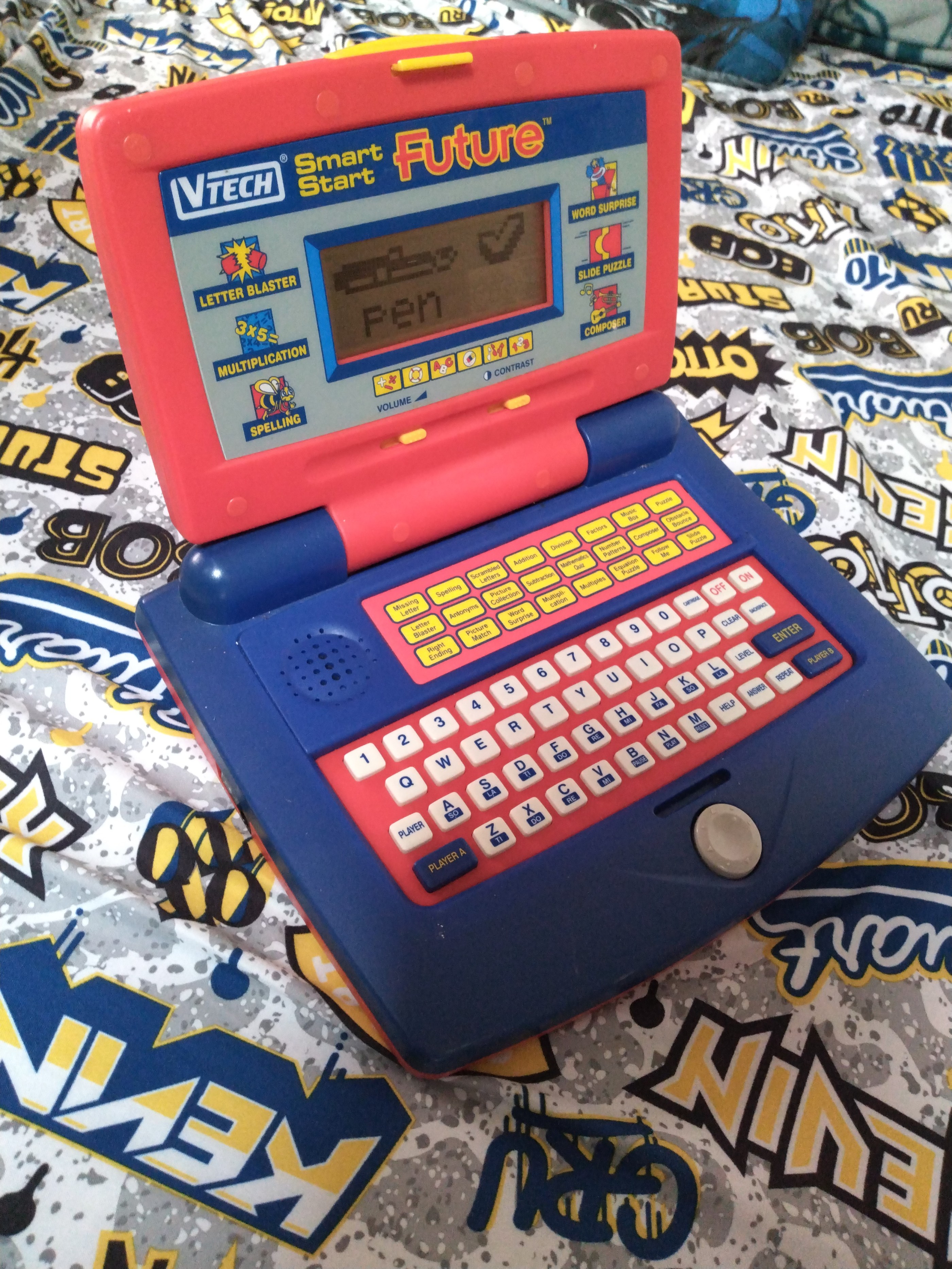 The Little Red Laptop – Magnify Your Style